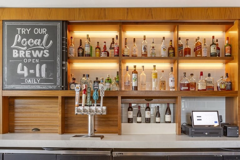 El Segundo Restaurants | Cambria Hotel LAX