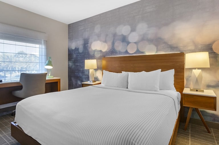 LAX Hotel Suites | Cambria Hotel LAX