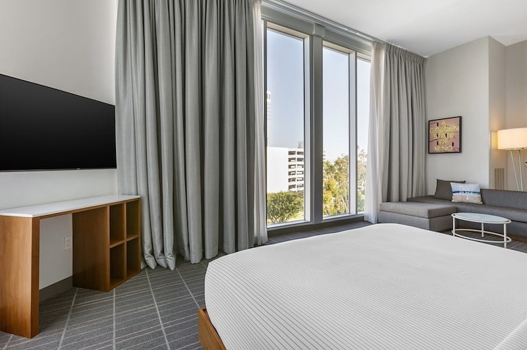 LAX Hotel Suites | Cambria Hotel LAX