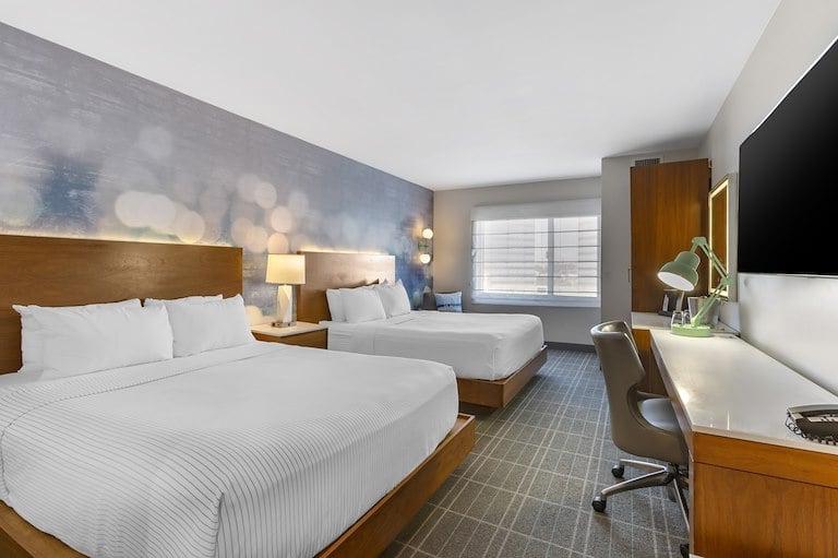 LAX Hotel Rooms | Cambria Hotel LAX